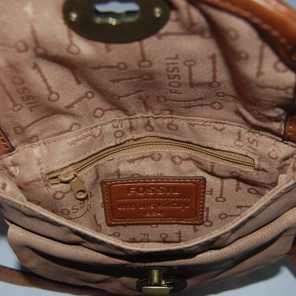 Fossil | Bags | Nwt Authentic Fossil Cream Tan Leather Crossbody | Poshmark